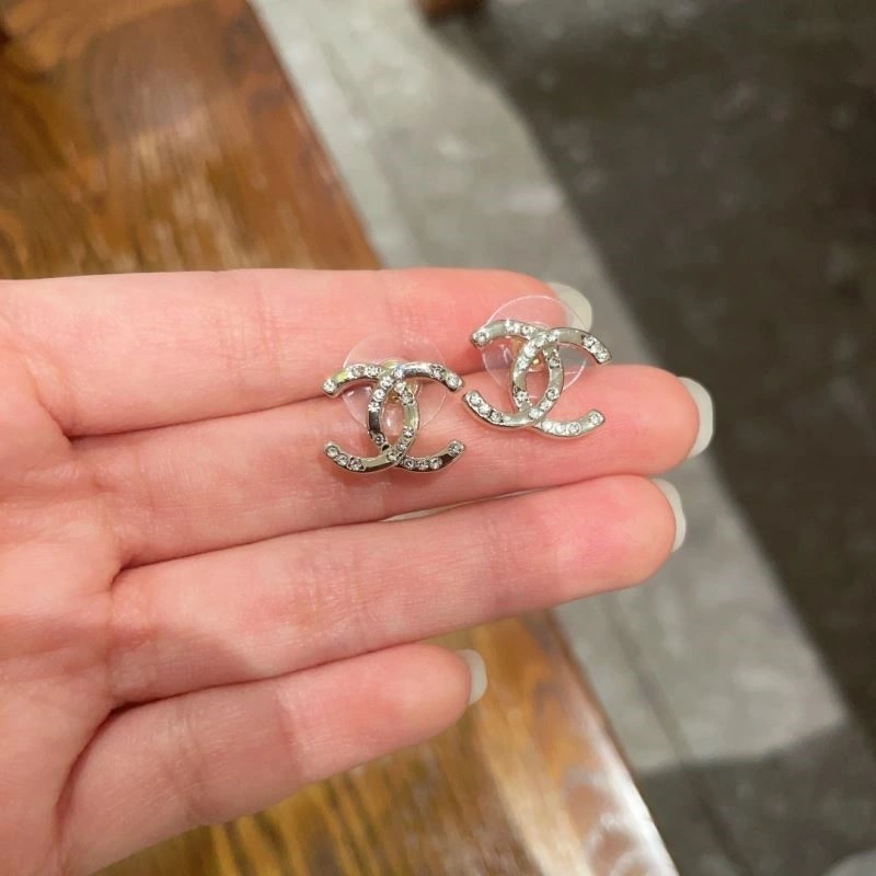 Accurate model Chanel Earrings