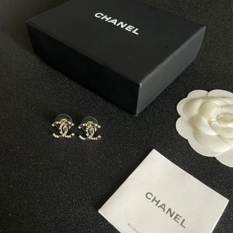 Accurate model Chanel Earrings