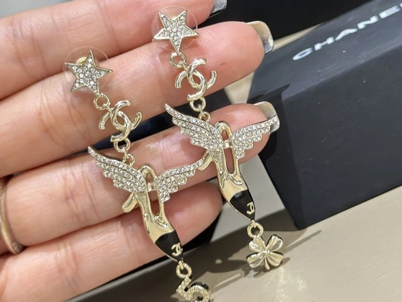 Accurate model Chanel Earrings