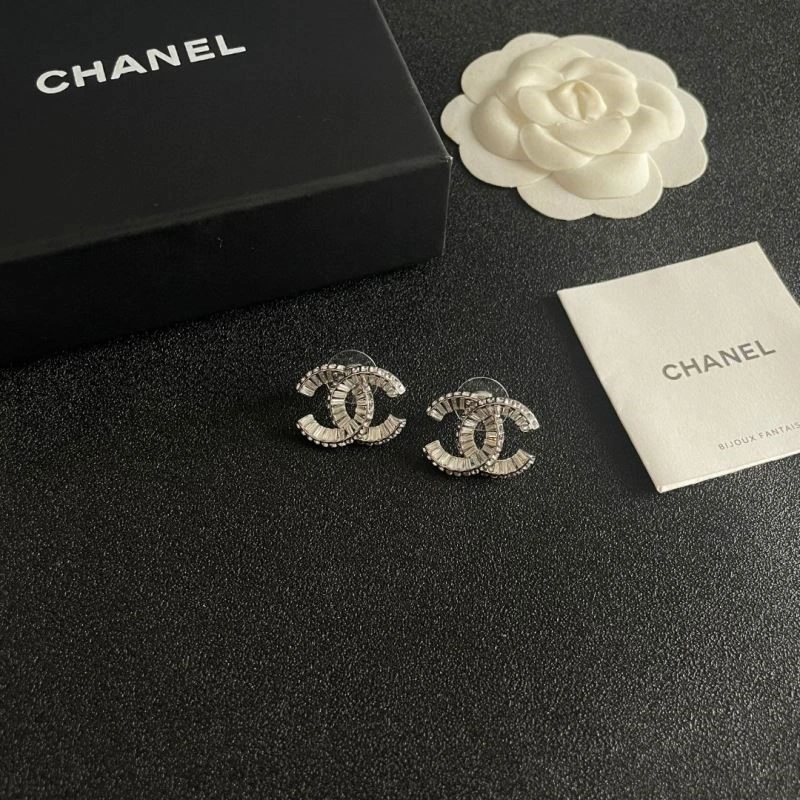Top mirror Chanel Earrings