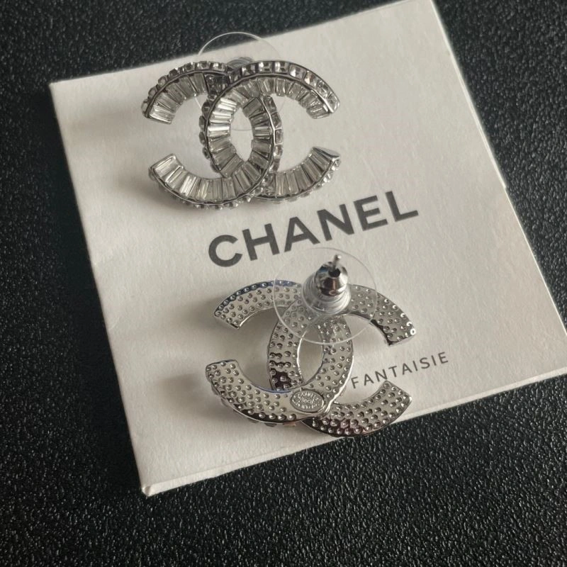 Top mirror Chanel Earrings