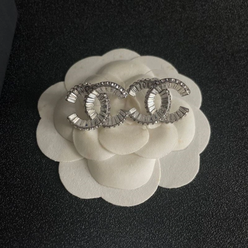 Top mirror Chanel Earrings