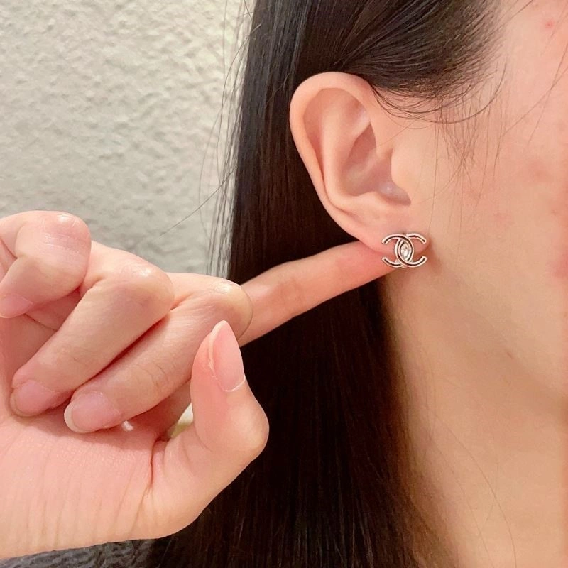 Top mirror Chanel Earrings