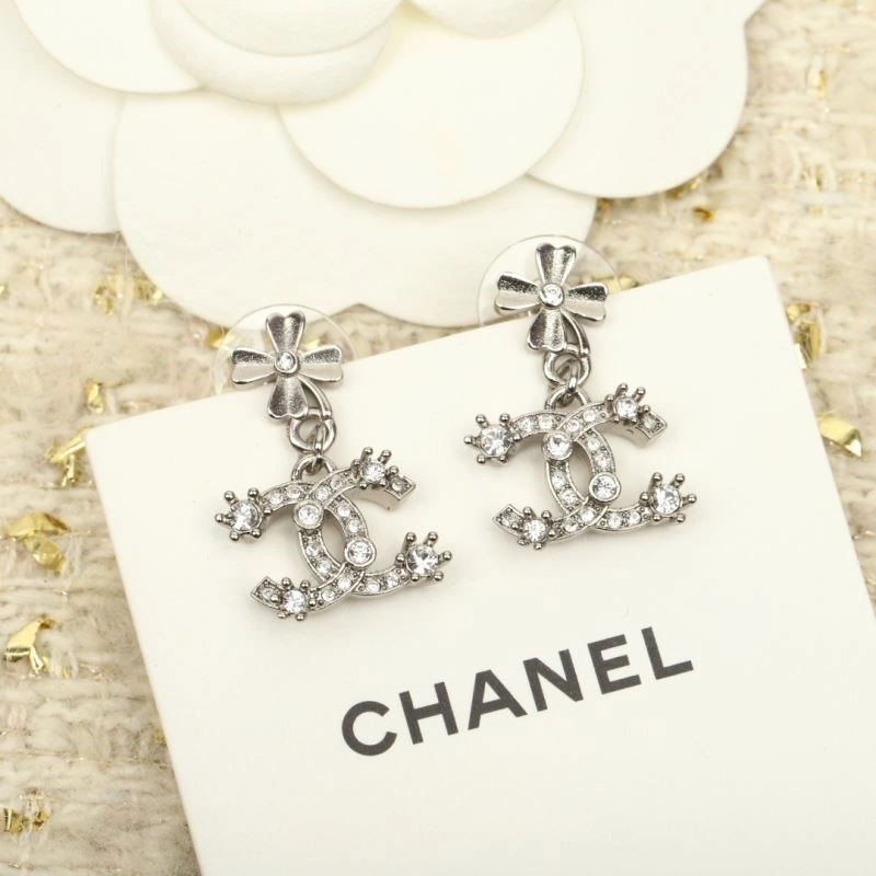 Top mirror Chanel Earrings