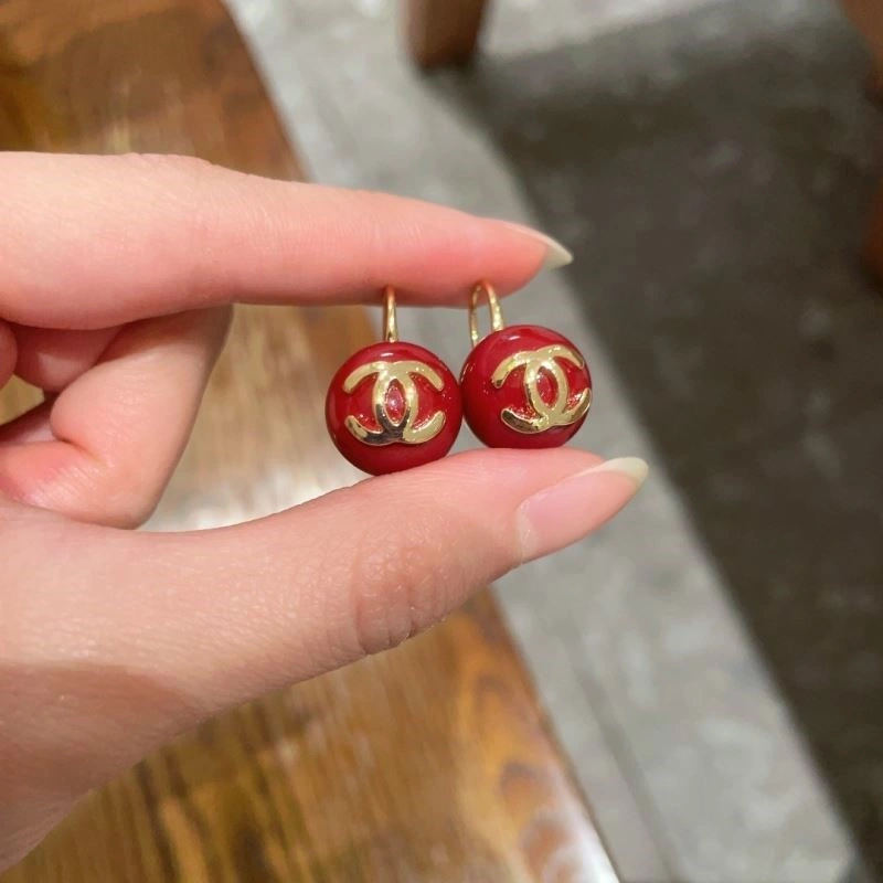 Top match Chanel Earrings