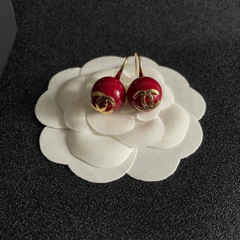 Top match Chanel Earrings