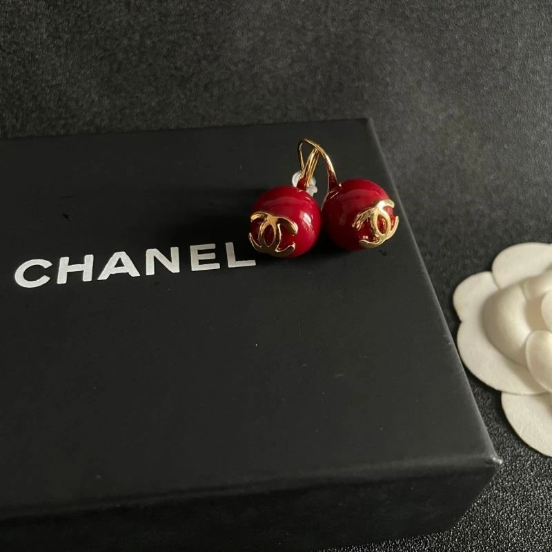 Top match Chanel Earrings