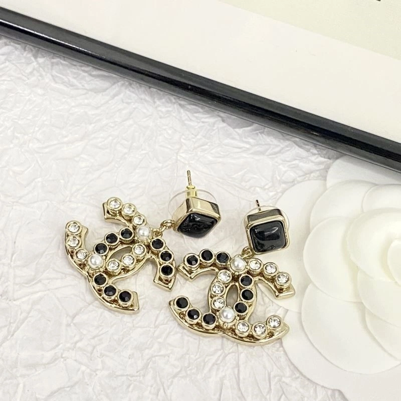 Top mirror Chanel Earrings