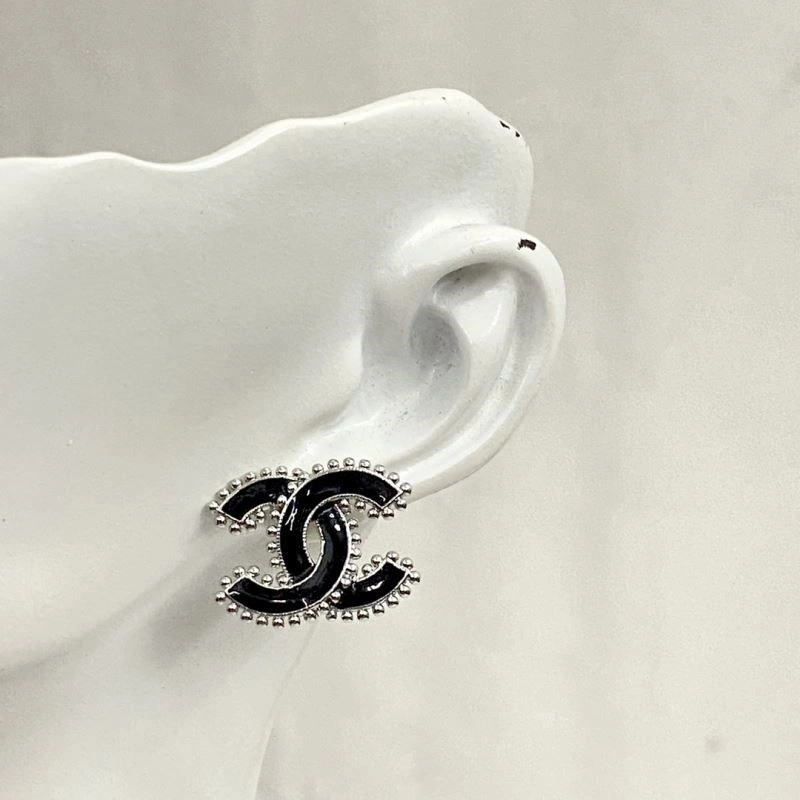 Top mirror Chanel Earrings