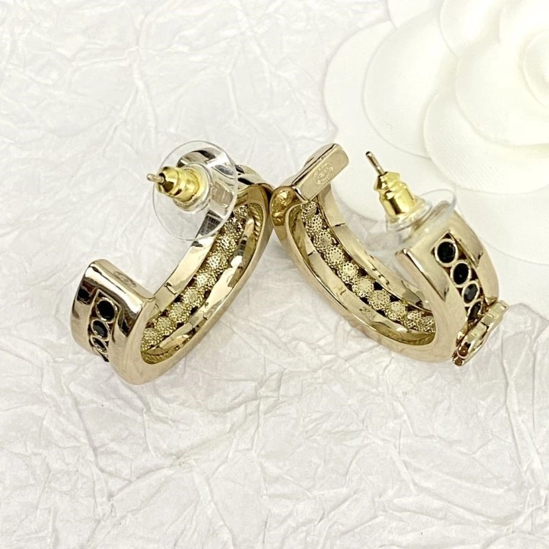 Top match Chanel Earrings