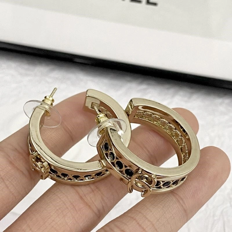 Top match Chanel Earrings