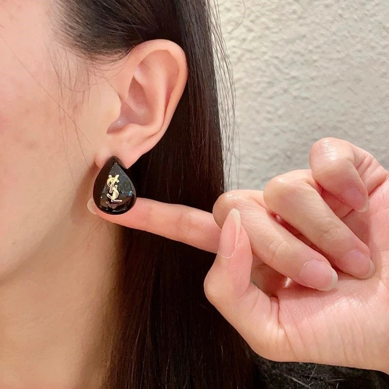 Discounted Chanel Earrings