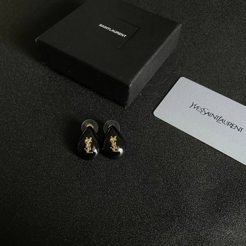 Discounted Chanel Earrings