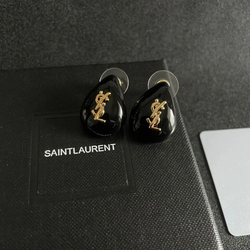 Discounted Chanel Earrings