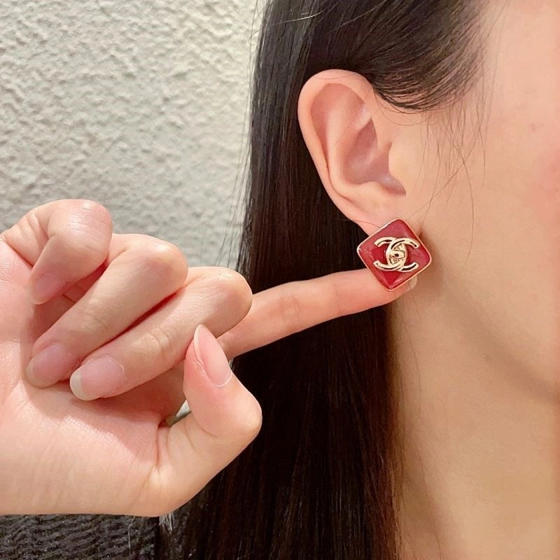 Top mirror Chanel Earrings