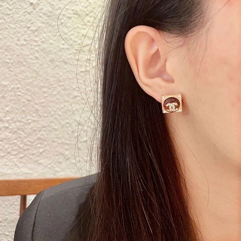 Accurate model Chanel Earrings