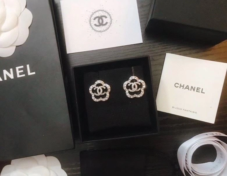 High accuracy Chanel Earrings