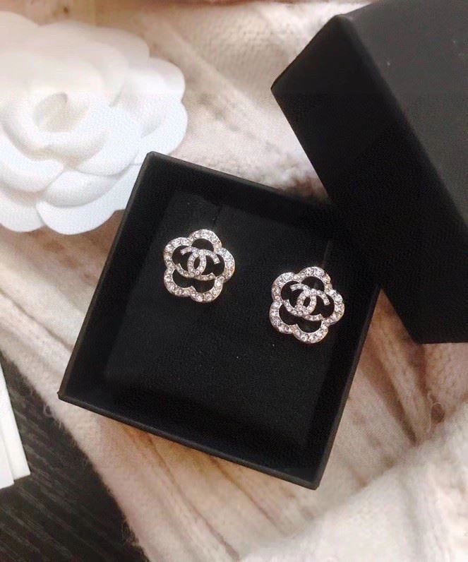 High accuracy Chanel Earrings