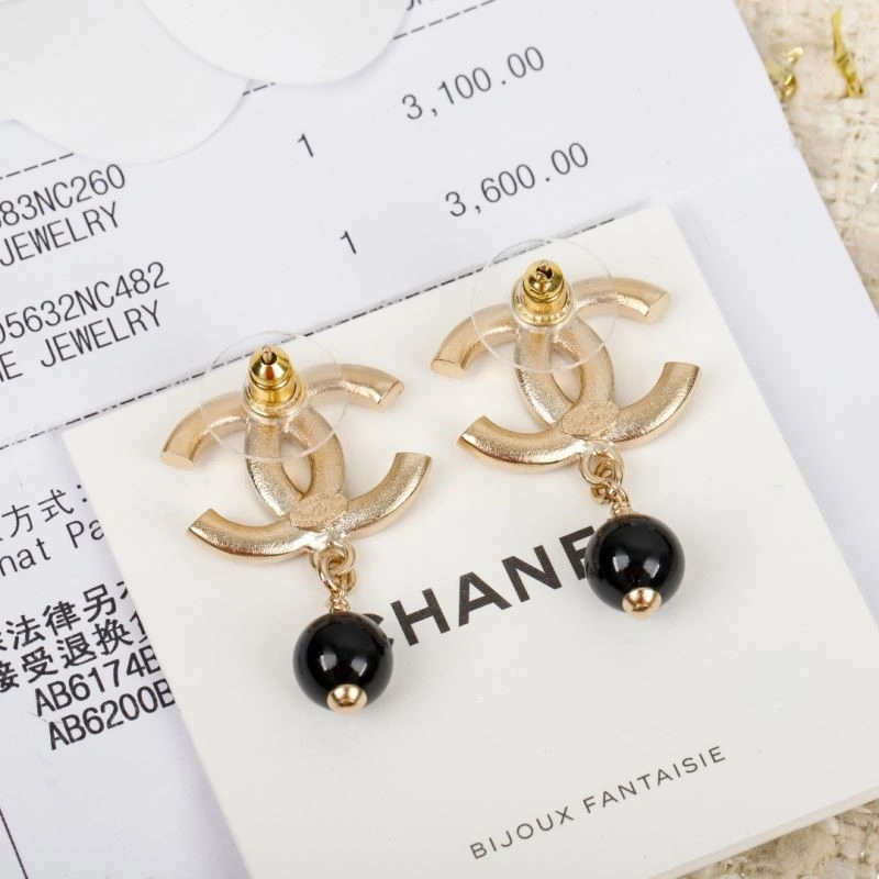 Top mirror Chanel Earrings