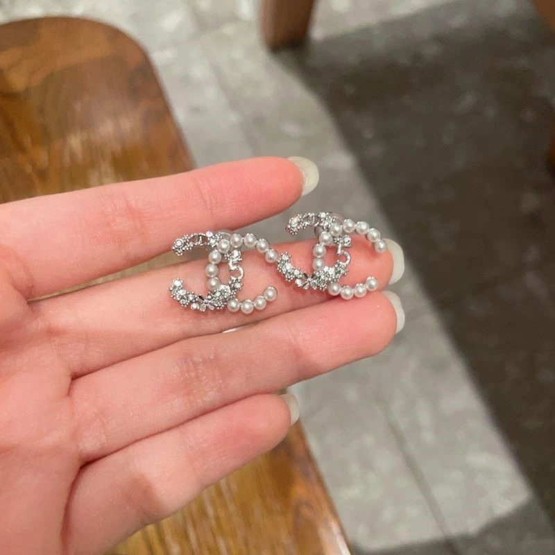 Top mirror Chanel Earrings