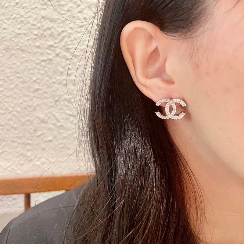 High accuracy Chanel Earrings