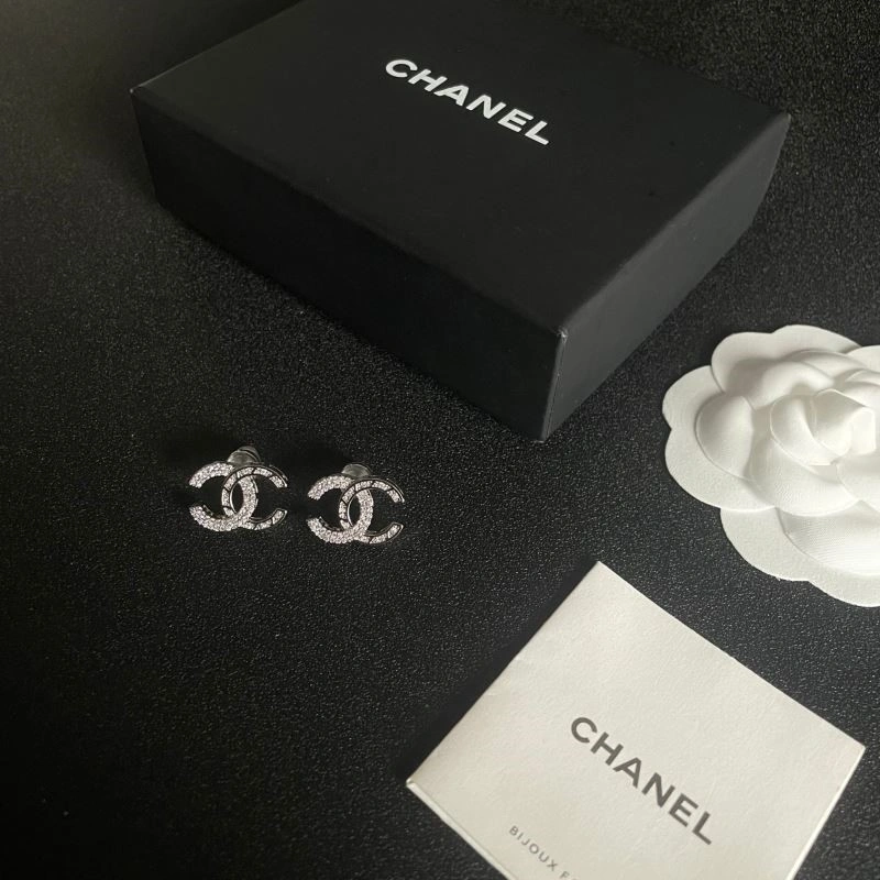 High accuracy Chanel Earrings