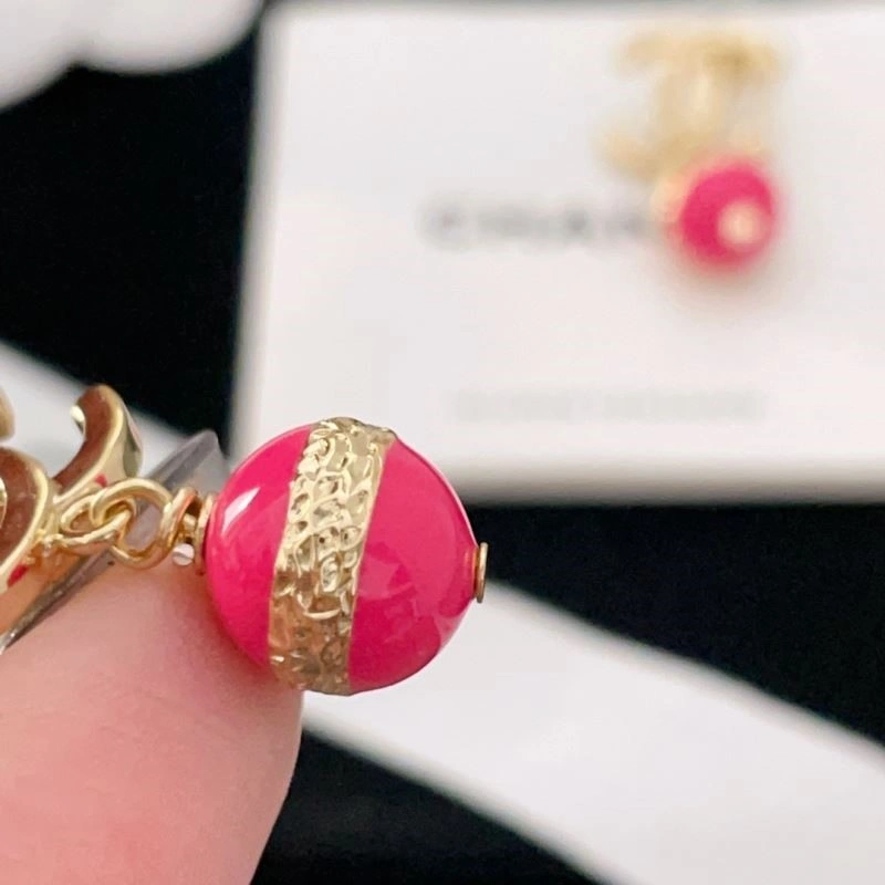 Top mirror Chanel Earrings