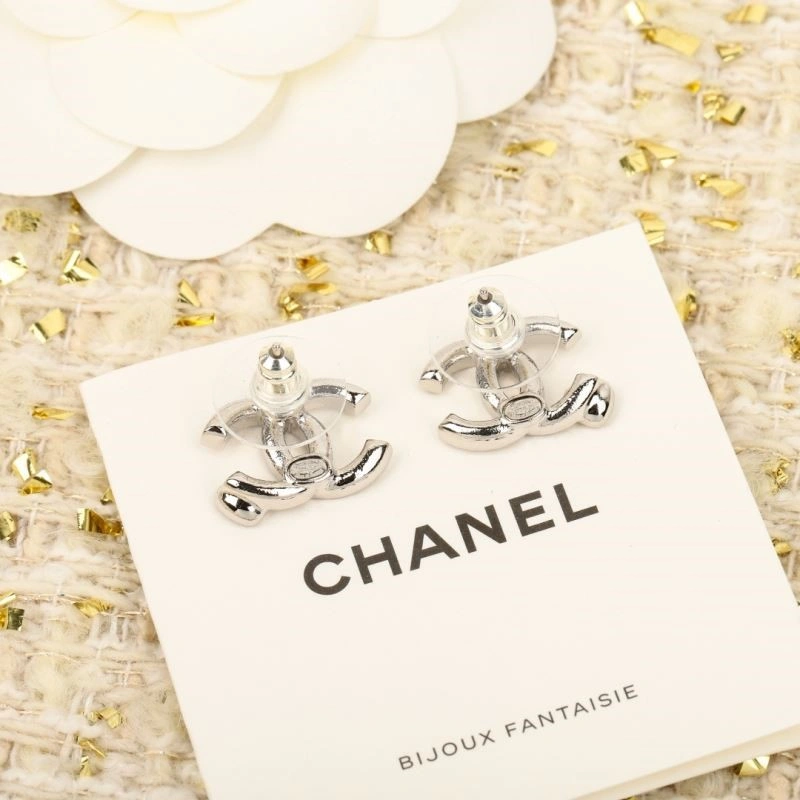 Top match Chanel Earrings