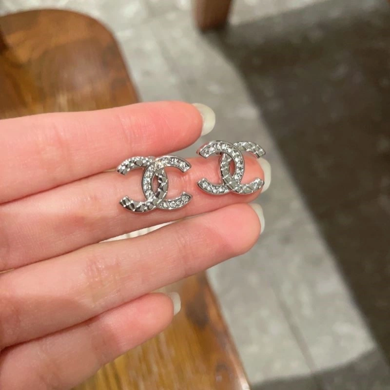 Top match Chanel Earrings