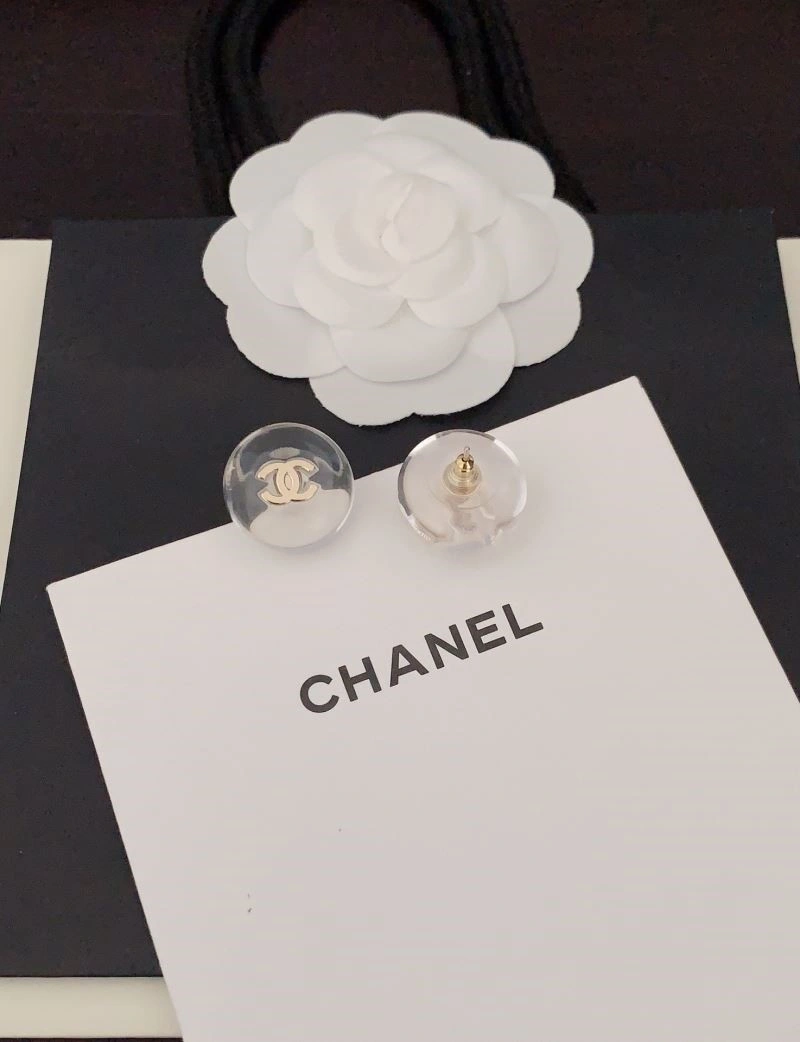 Top match Chanel Earrings