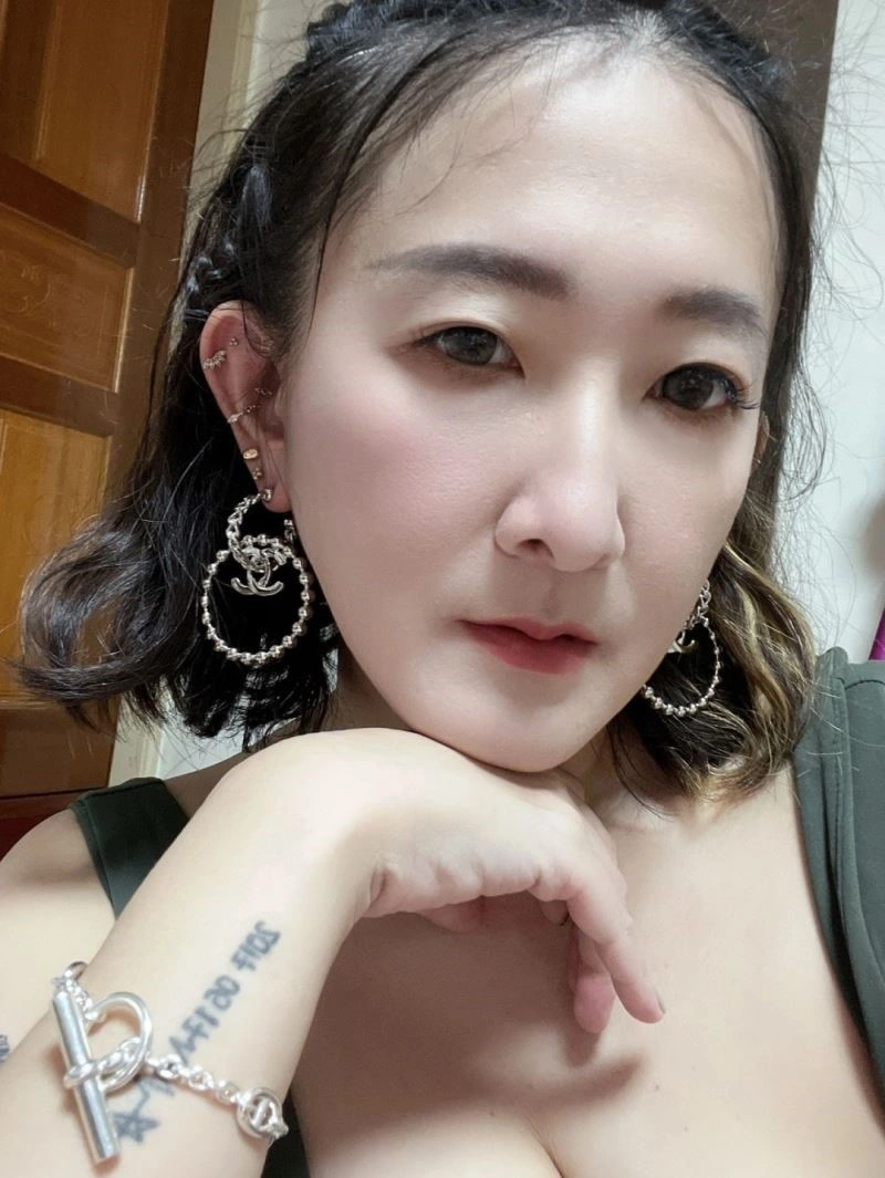 Bargain Chanel Earrings