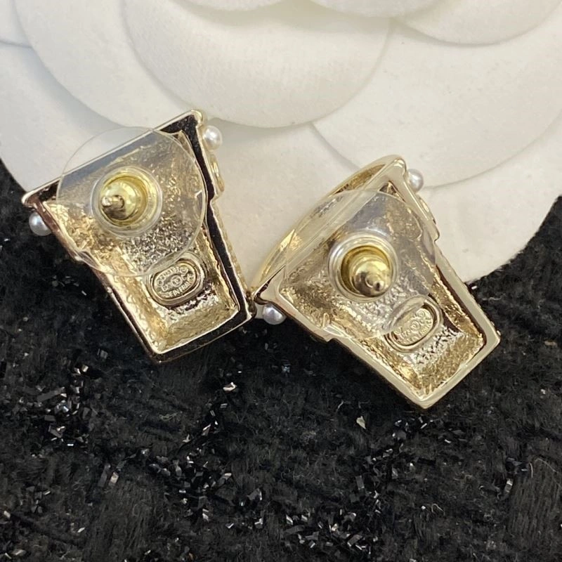 Accurate model Chanel Earrings