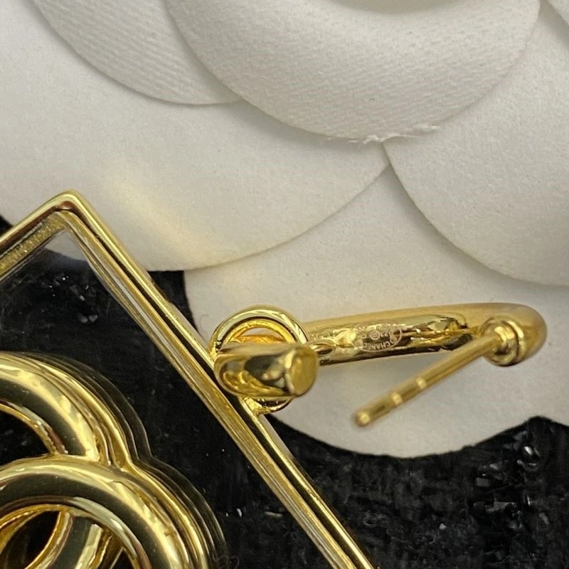 Top mirror Chanel Earrings
