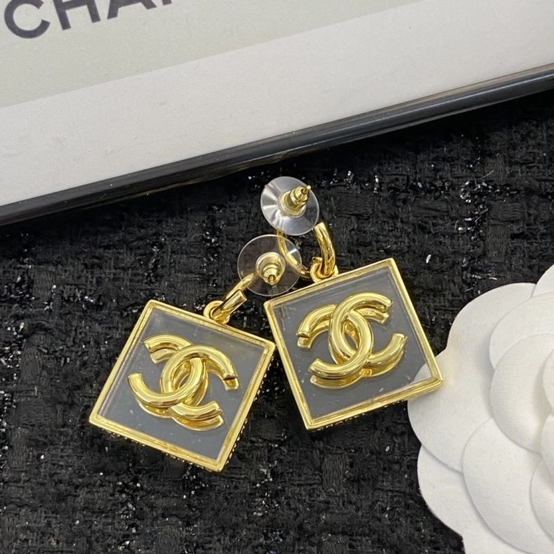 Top mirror Chanel Earrings