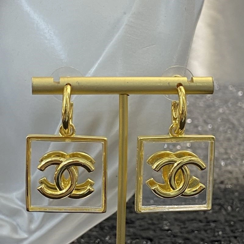 Top mirror Chanel Earrings