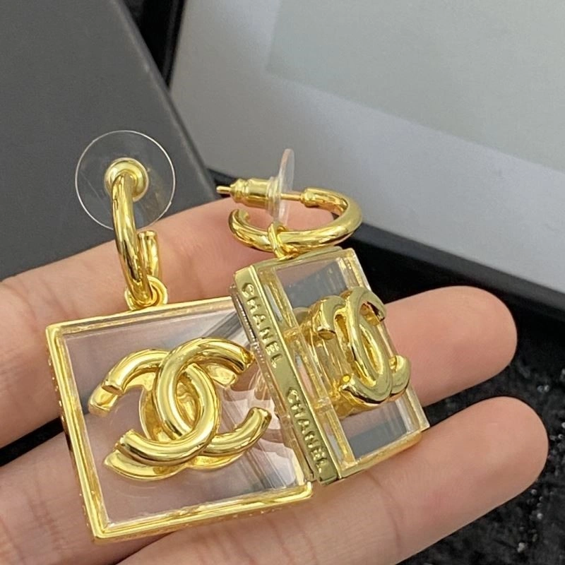Top mirror Chanel Earrings