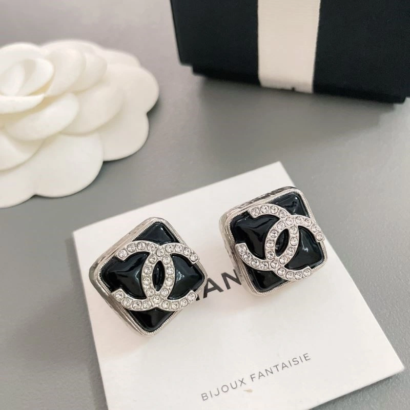 Top mirror Chanel Earrings
