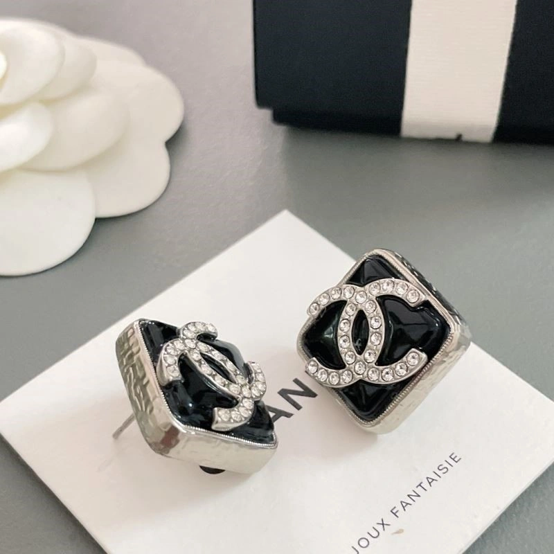 Top mirror Chanel Earrings
