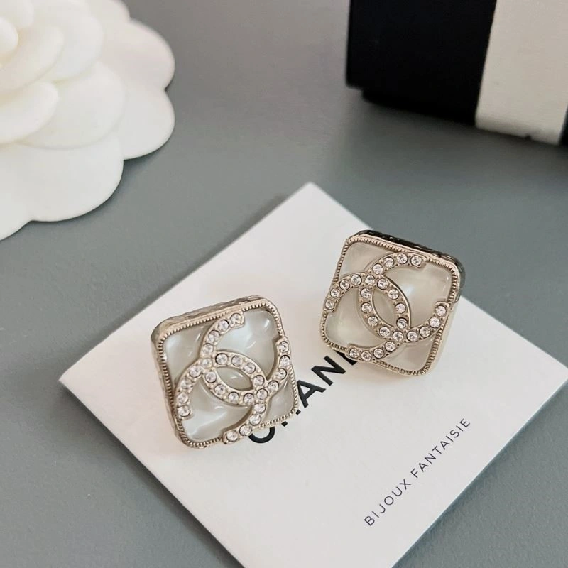 Top mirror Chanel Earrings