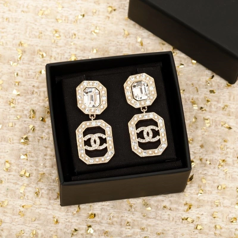 Top mirror Chanel Earrings