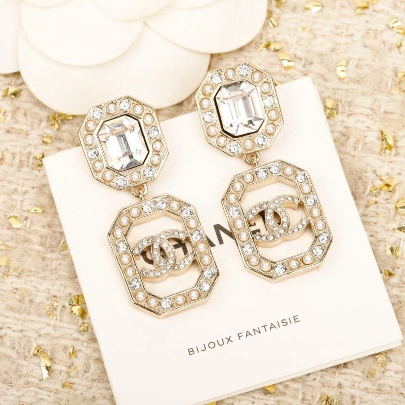 Top mirror Chanel Earrings