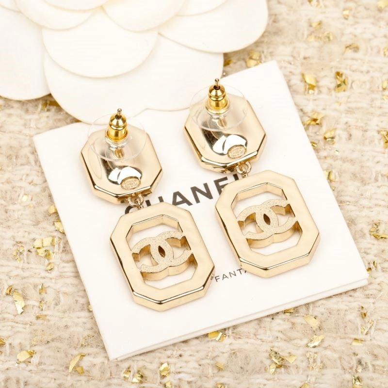Top mirror Chanel Earrings
