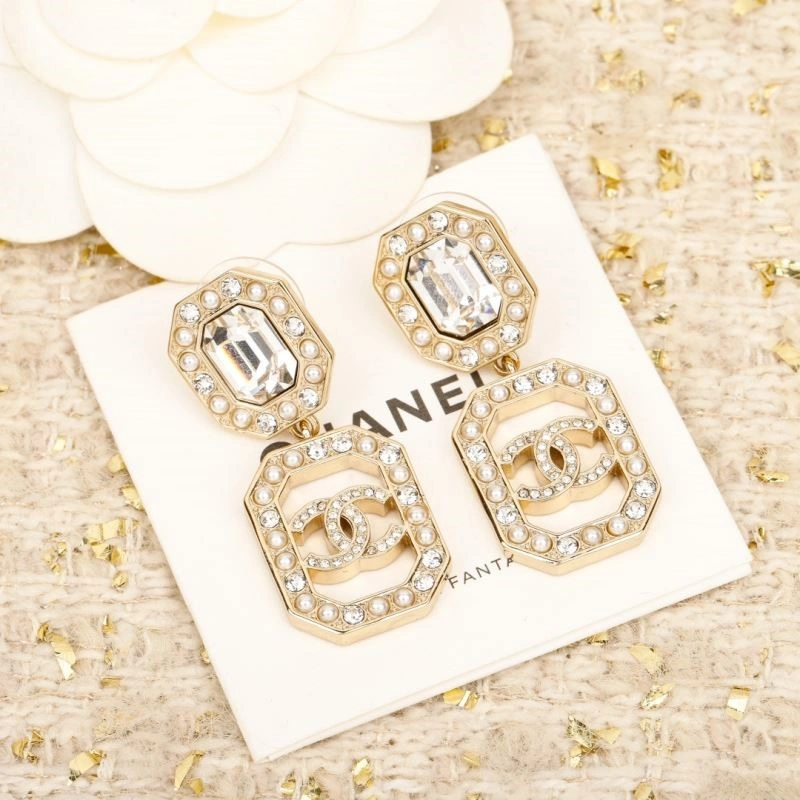 Top mirror Chanel Earrings