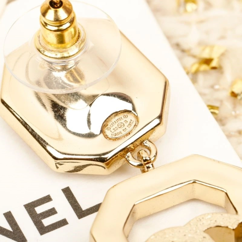 Top mirror Chanel Earrings