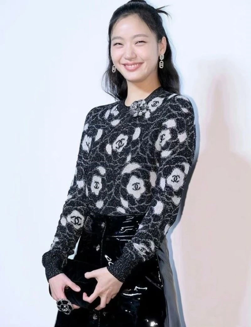 Top mirror Chanel Earrings