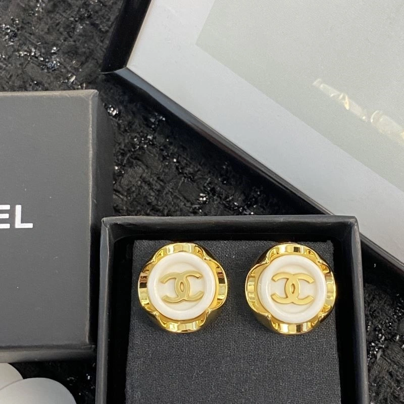High accuracy Chanel Earrings