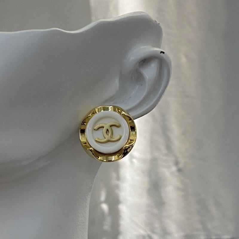 High accuracy Chanel Earrings