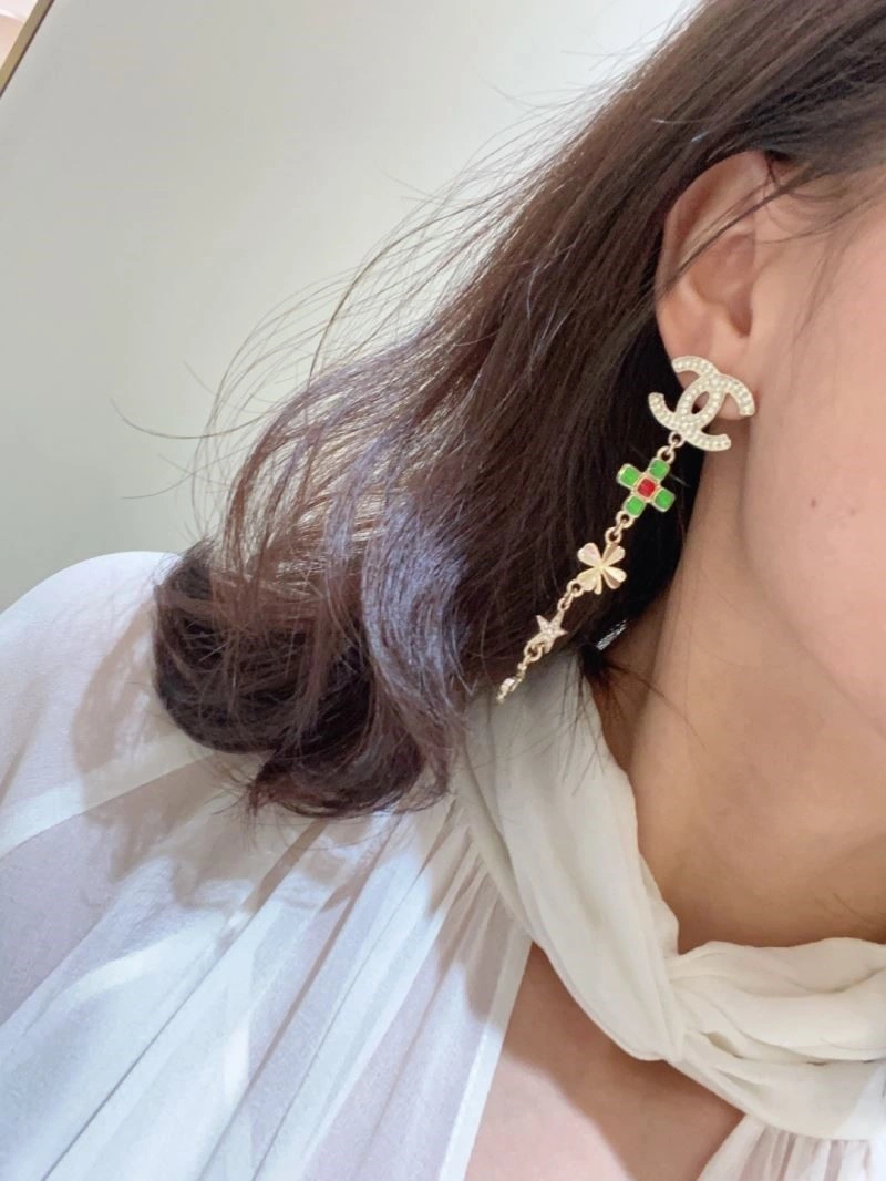 Top mirror Chanel Earrings