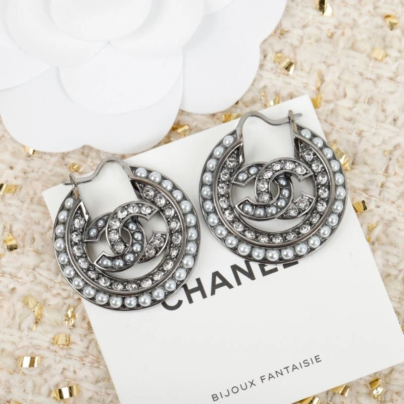 Top mirror Chanel Earrings