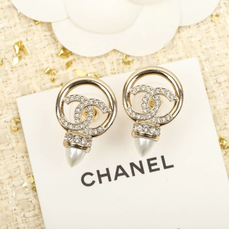Top mirror Chanel Earrings